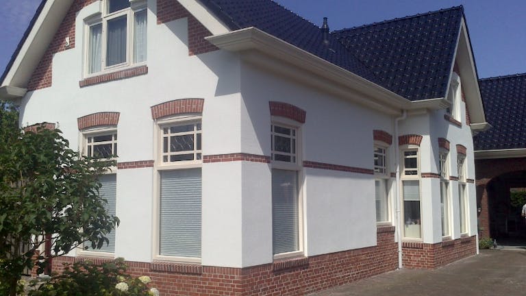 Buitengevel laten stucen? Wat zijn de prijzen per m²?